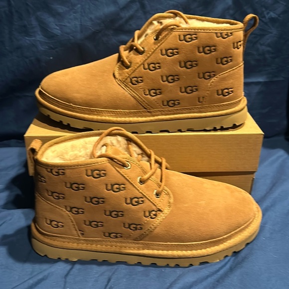 UGG | Shoes | Ugg Neumel Embossed Logo Che 8 Men Qs | Poshmark